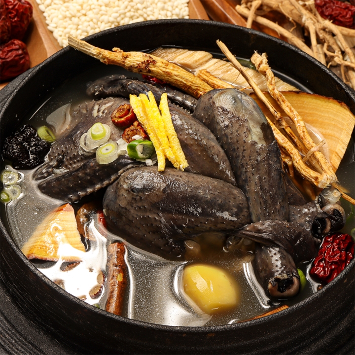 왕이 찾던 음식 오골계삼계탕